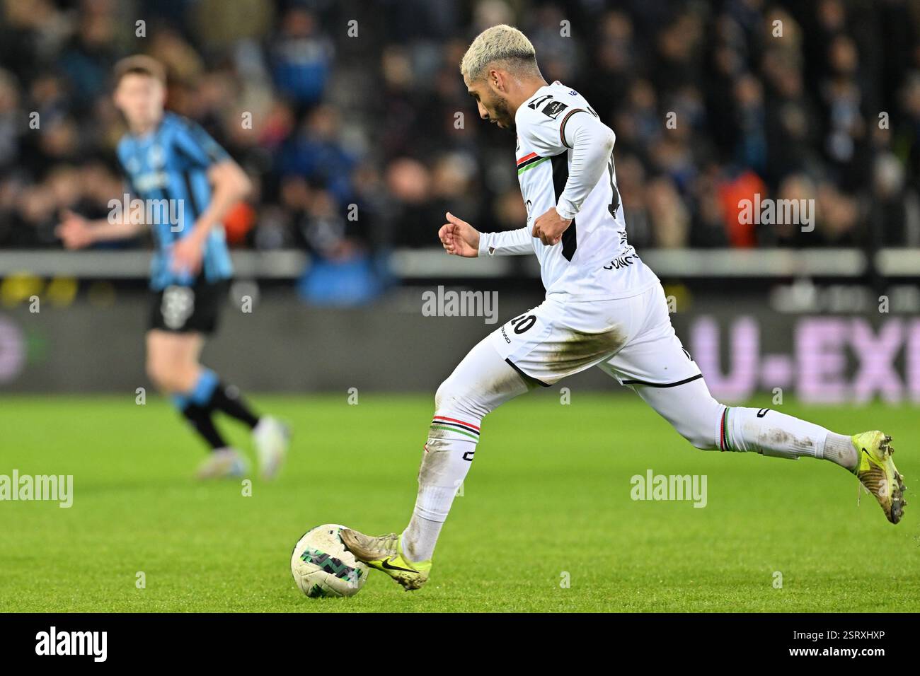 Brugge, Belgium. 07th Jan, 2025. Youssef Maziz (10) of OHL pictured ...