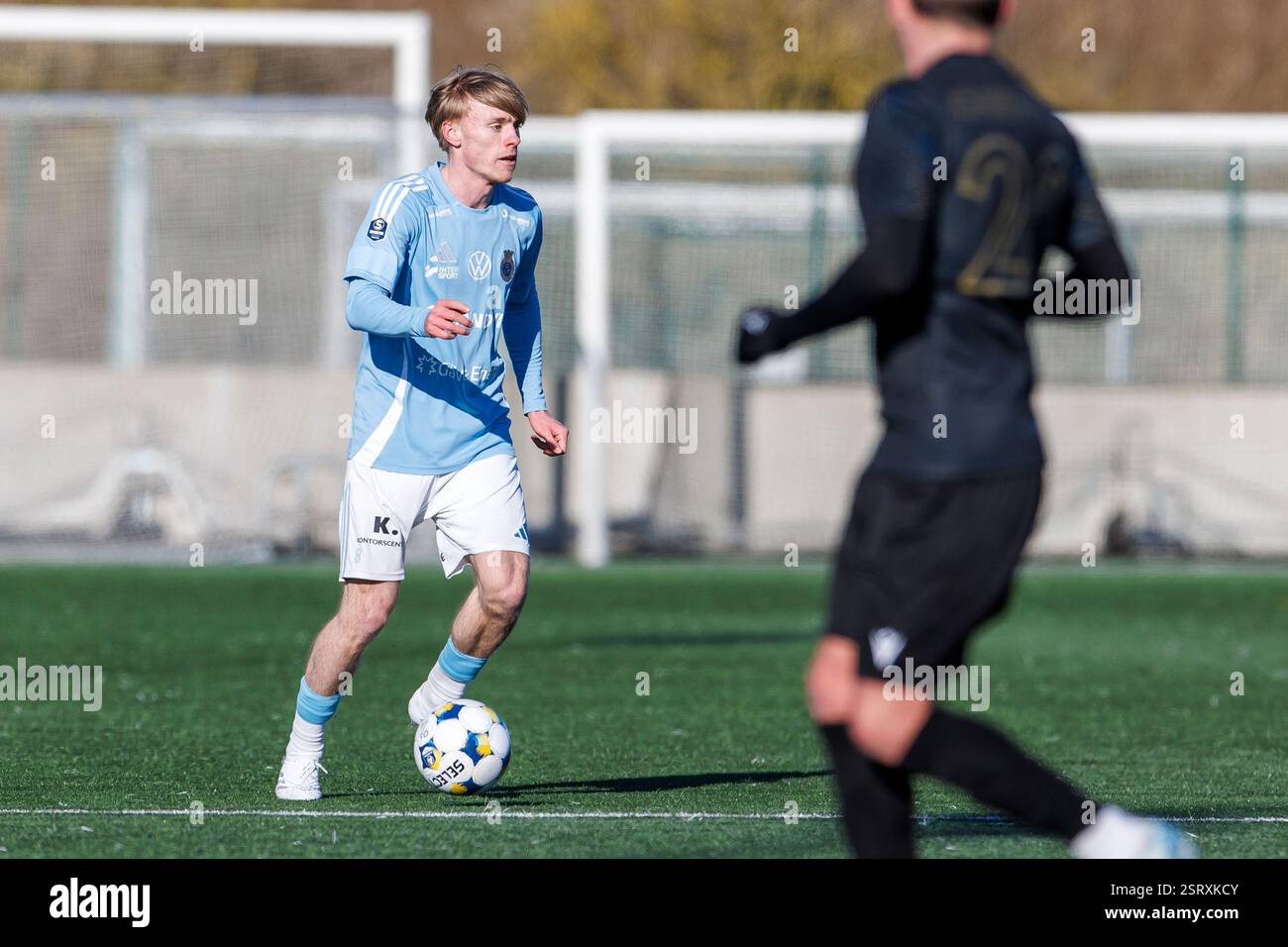Halmstad, Sverige. 16th Feb, 2025. 250216 Gefles Oskar Karlsson under fotbollsmatchen i Svenska ...