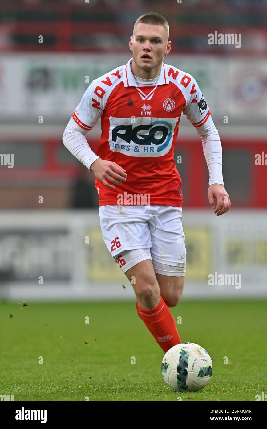 Kortrijk, Belgium. 19th Jan, 2025. Bram Lagae (26) of Kortrijk pictured ...