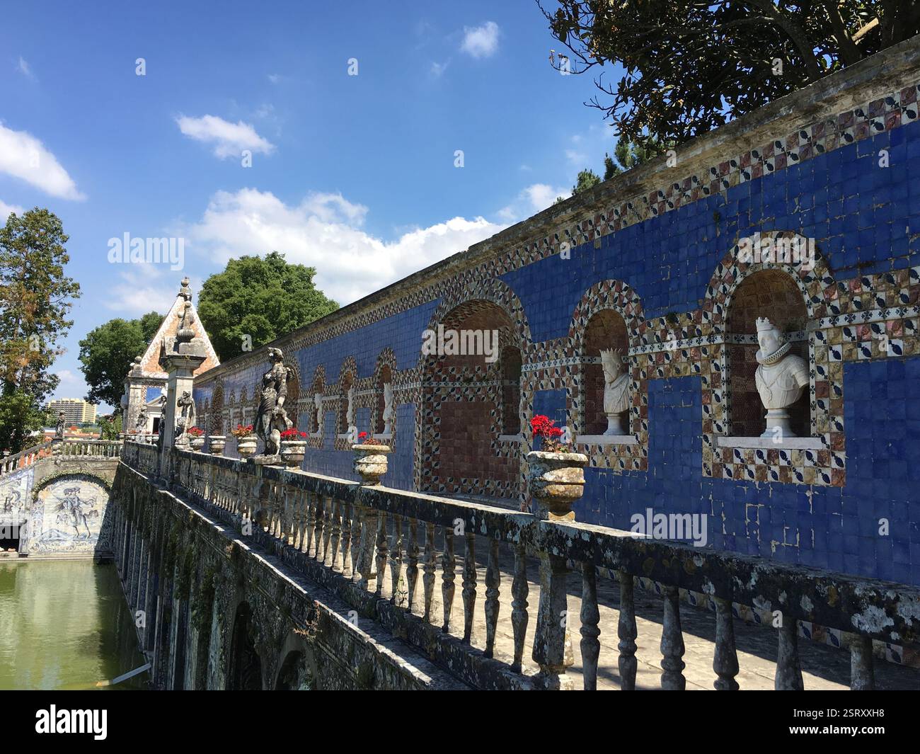 Palace Fronteira, Portugal. Walls adorned with intricate blue and white ...