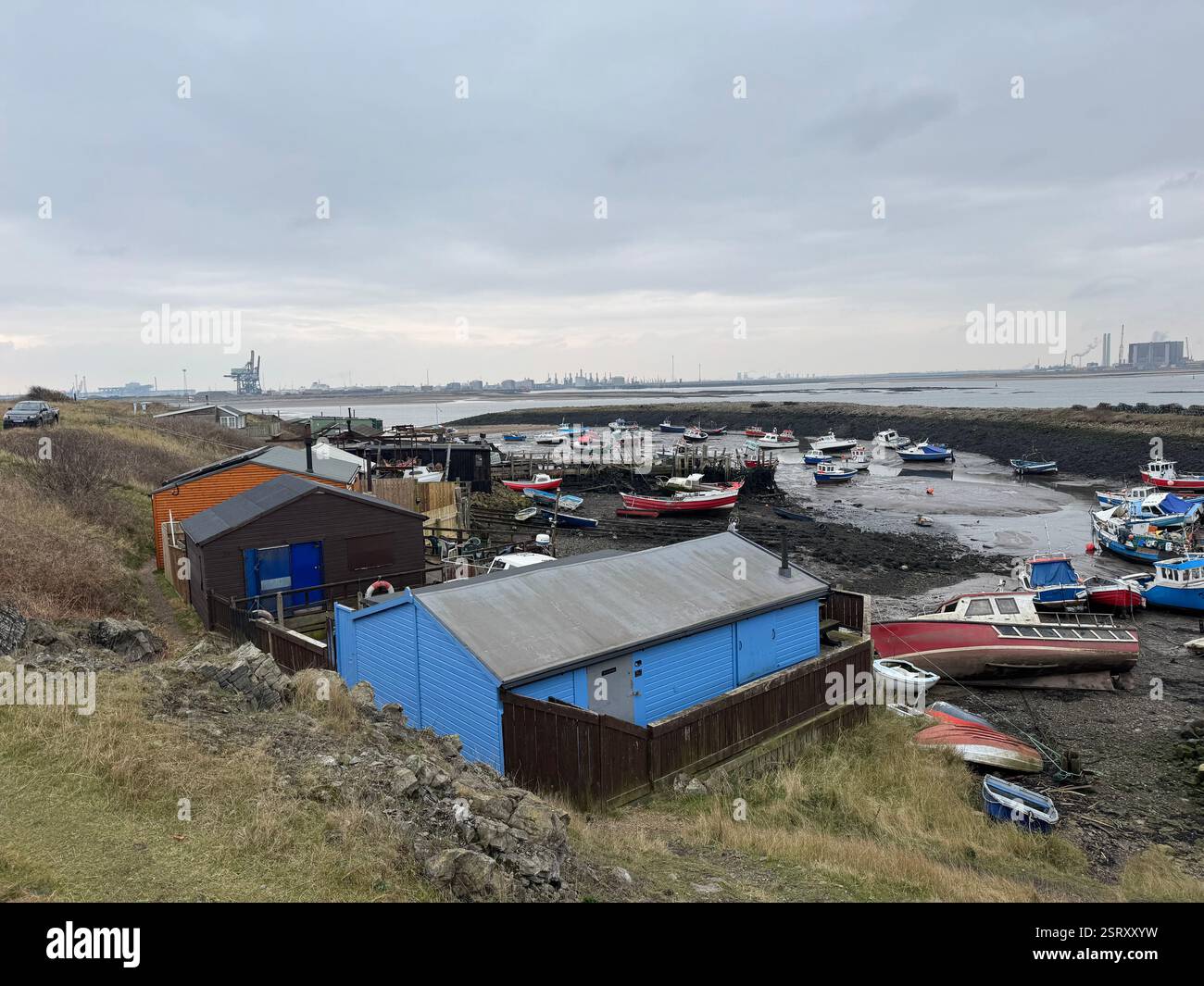 South gare lighthouse hi-res stock photography and images - Alamy