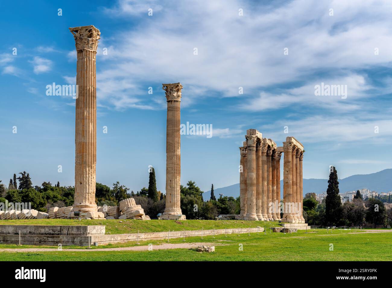Ancient Antic columns of Olympian Zeus temple in Athens, Greece Stock ...