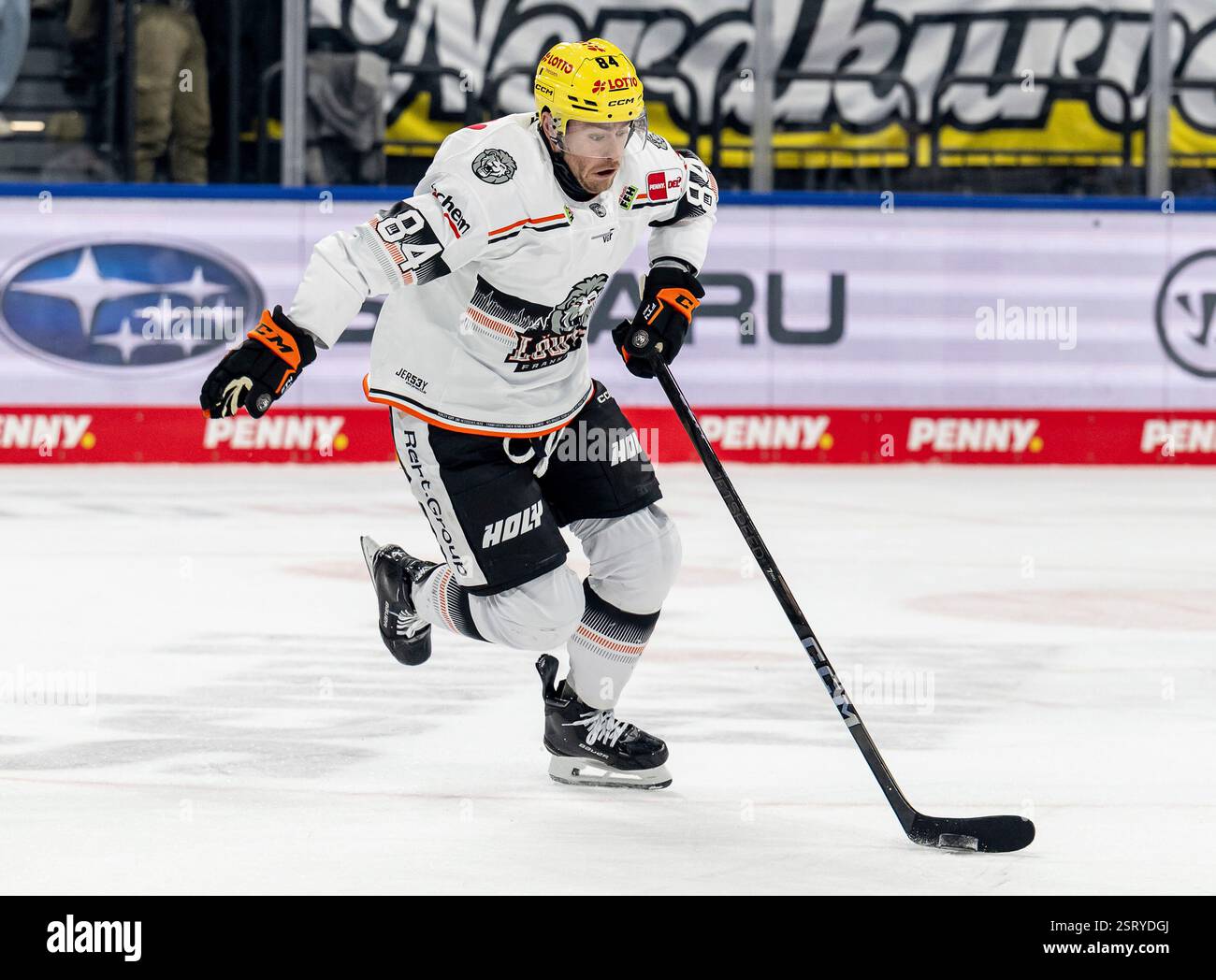 Muenchen, Deutschland. 16th Feb, 2025. Chris Wilkie (Loewen Frankfurt ...