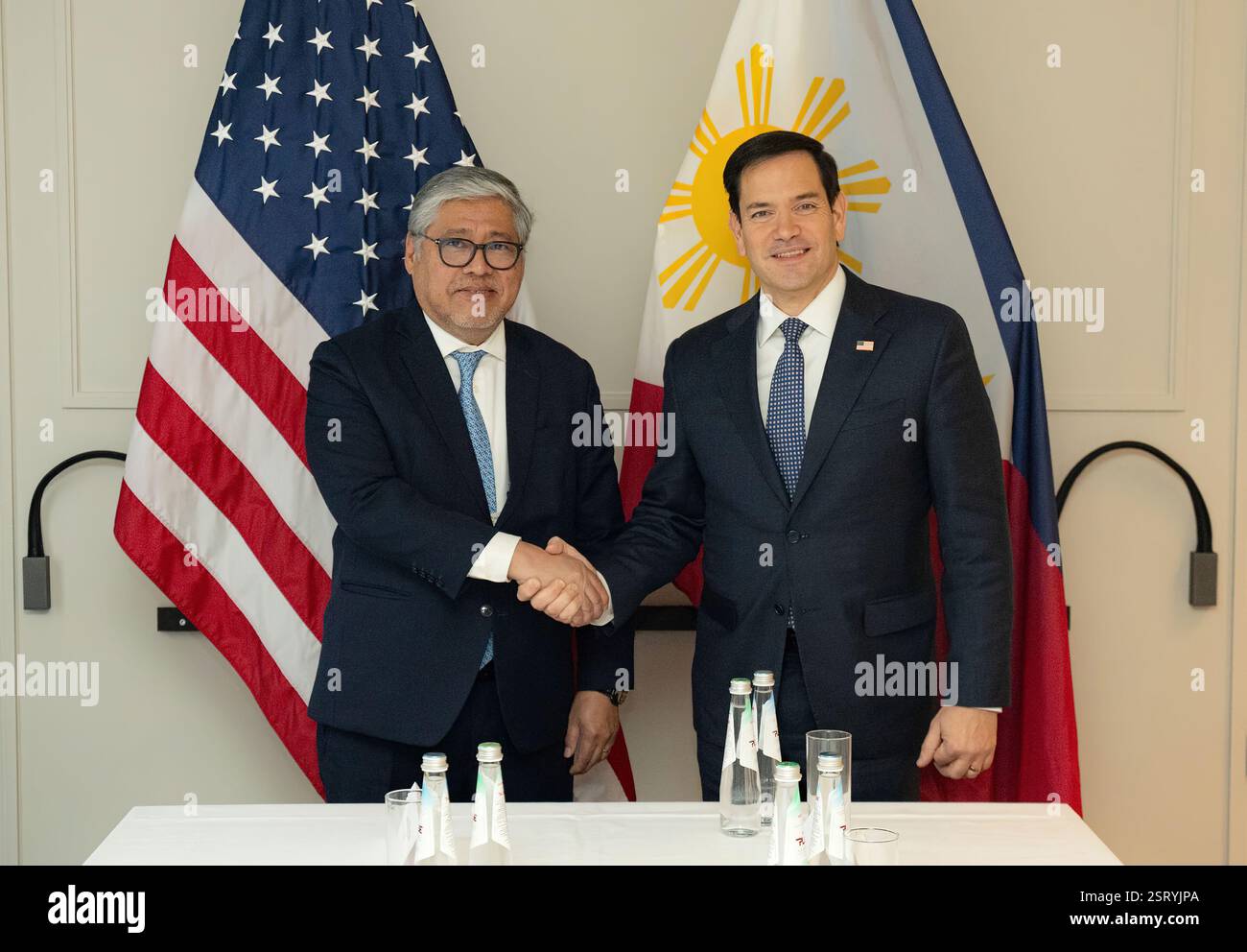 Secretary Marco Rubio meets with Philippine Secretary of Foreign ...