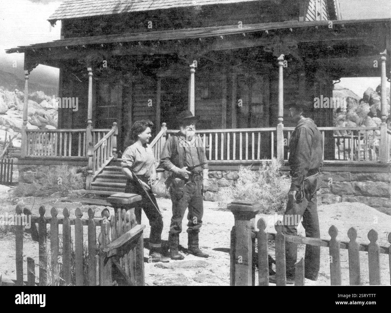 YELLOW SKY ANNE BAXTER, JAMES BARTON, GREGORY PECK Date: 1948 Stock ...