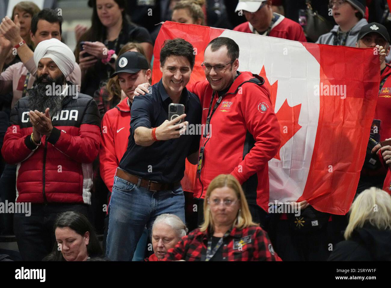 Canad'a Prime Minister Justin Trudeau poses for a selfie while ...