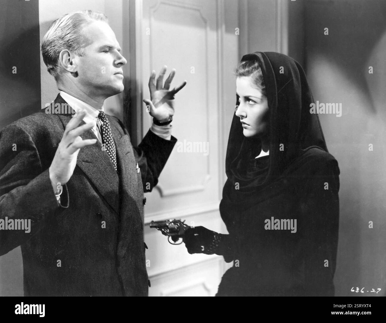 THE BIG SLEEP LOUIS JEAN HEYDT, MARTHA VICKERS THE BIG SLEEP Date: 1946 ...