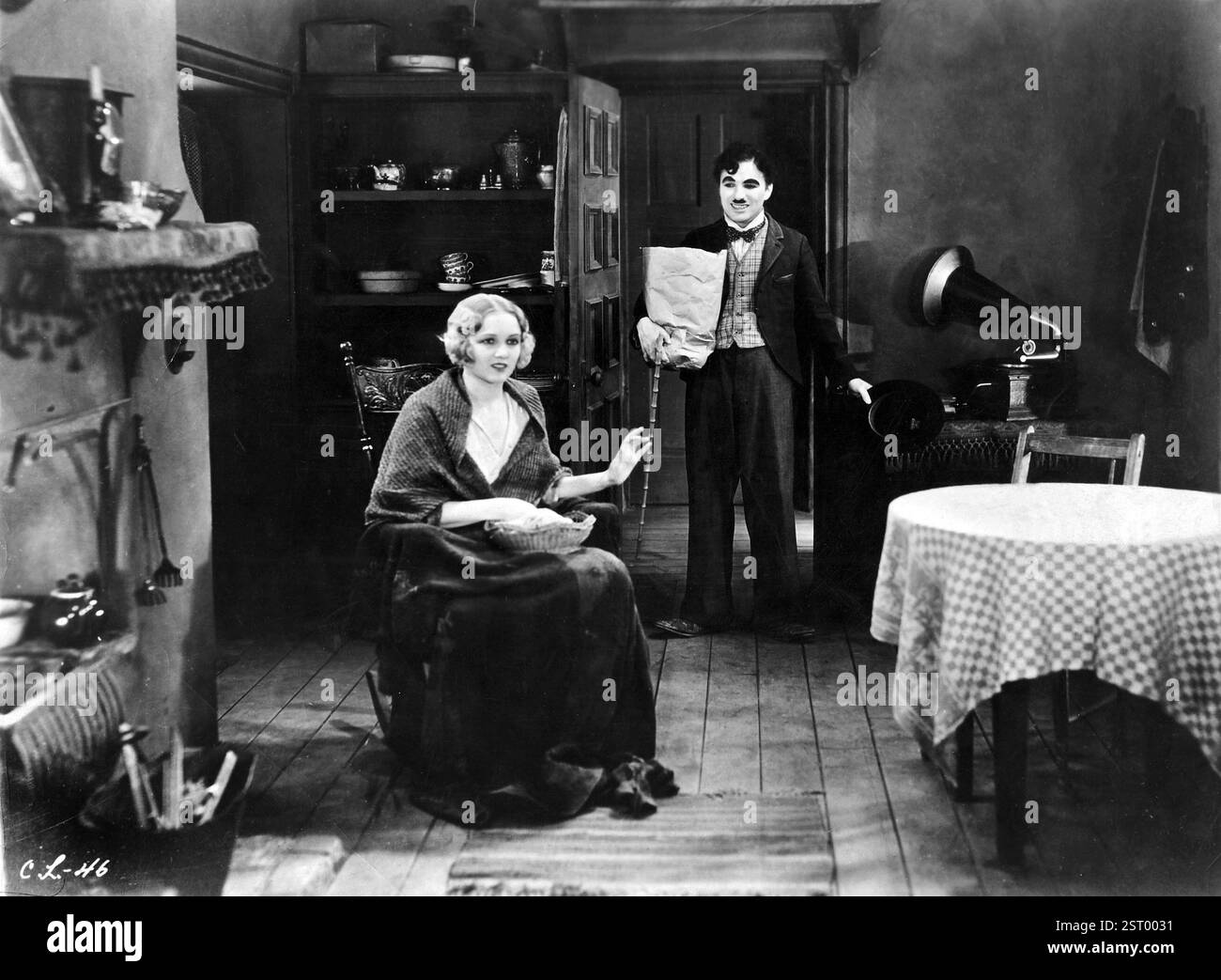 CITY LIGHTS VIRGINIA CHERRILL, CHARLIE CHAPLIN CITY LIGHTS Date: 1931 ...