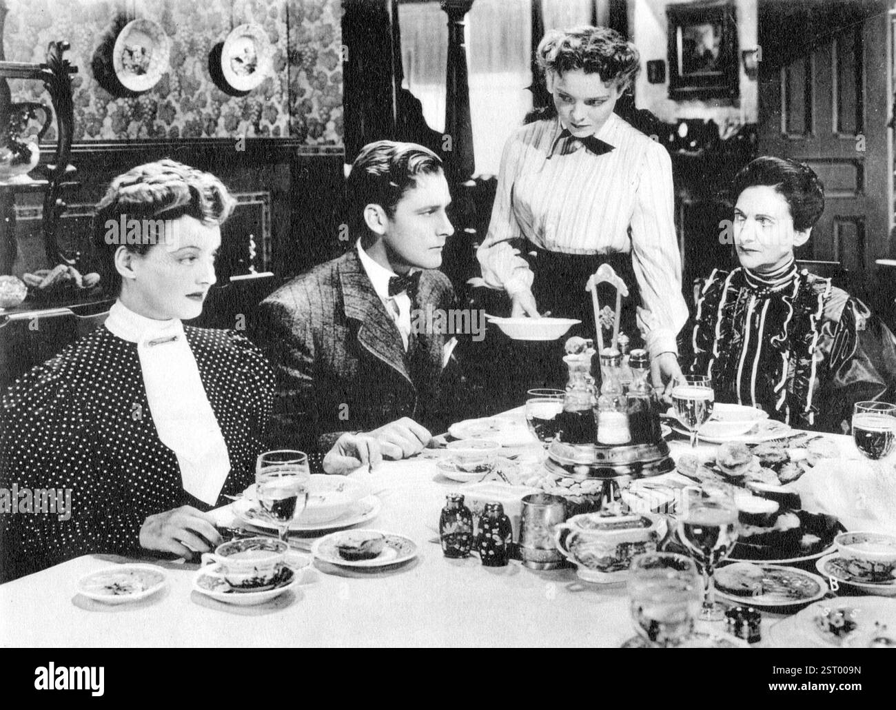 THE SISTERS BETTE DAVIS, ERROL FLYNN, JANE BRYAN, BEULAH BONDI THE ...