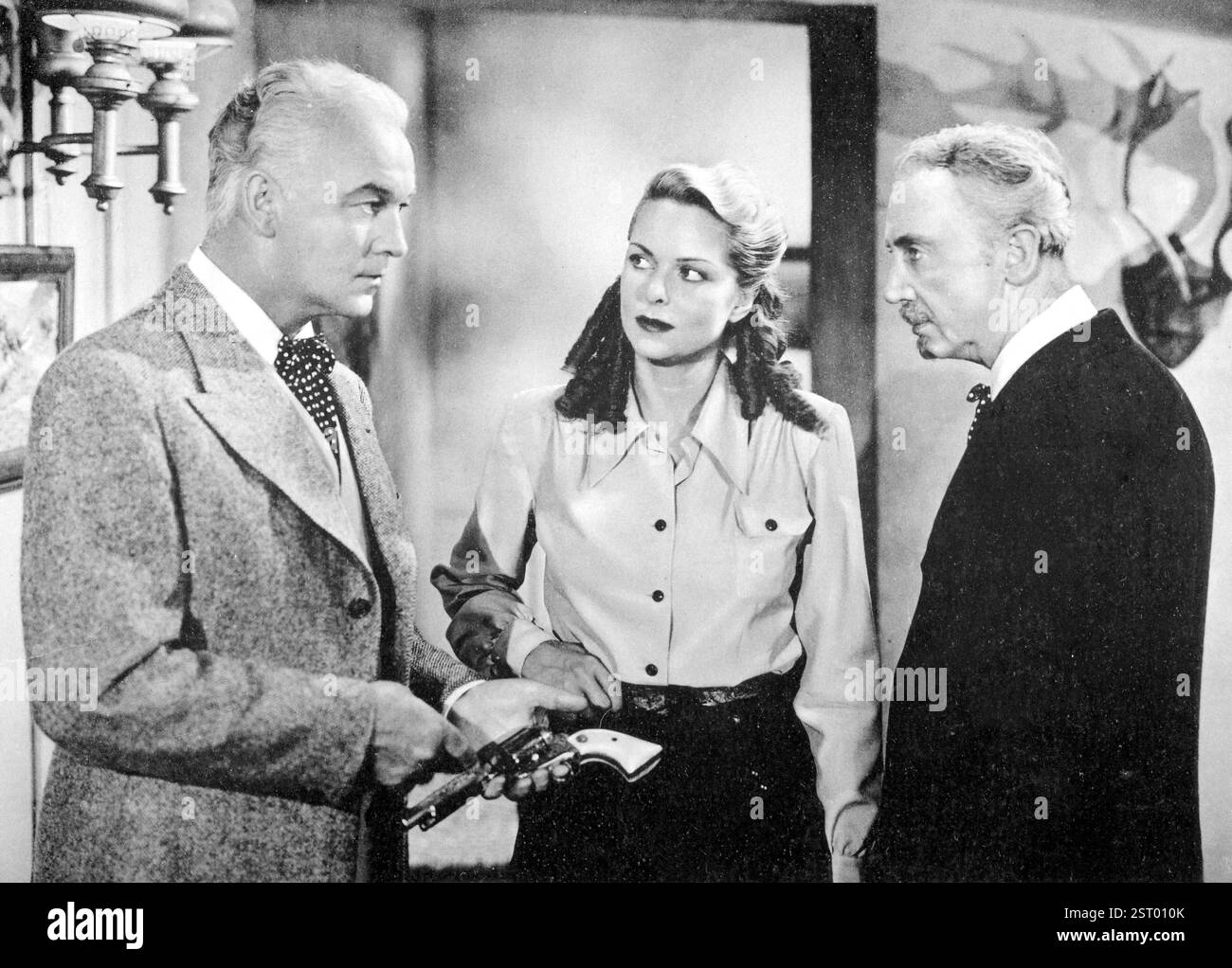 FOOL'S GOLD [US 1947] from left - WILLIAM BOYD, JANE RANDOLPH, ROBERT EMMETT KEANE Date: 1947 ...