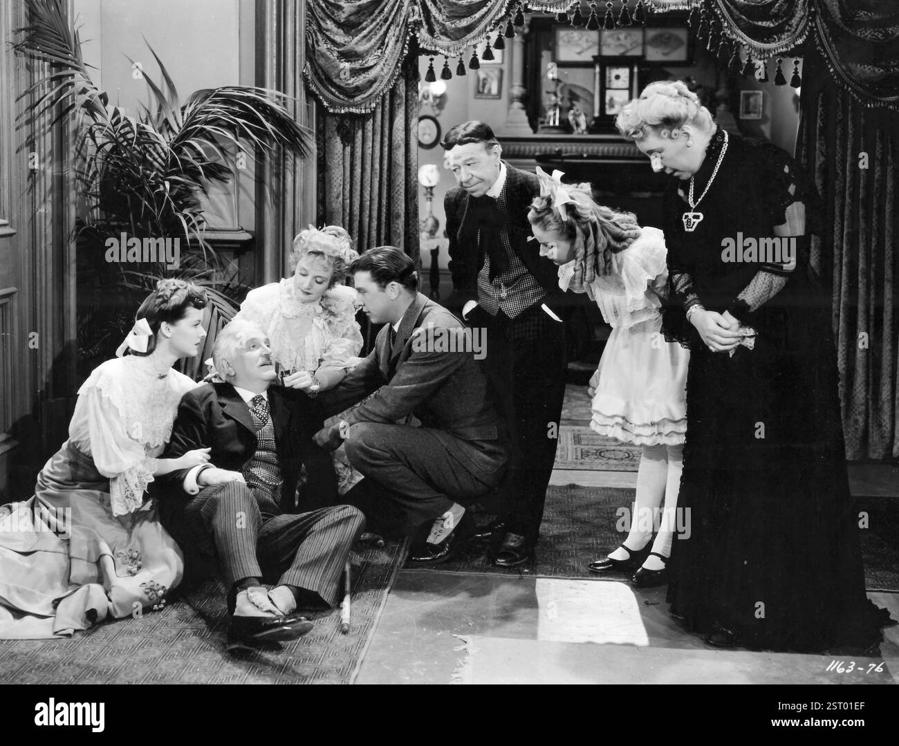 THE WILD MAN OF BORNEO MARY HOWARD, FRANK MORGAN, BILLIE BURKE, DAN ...