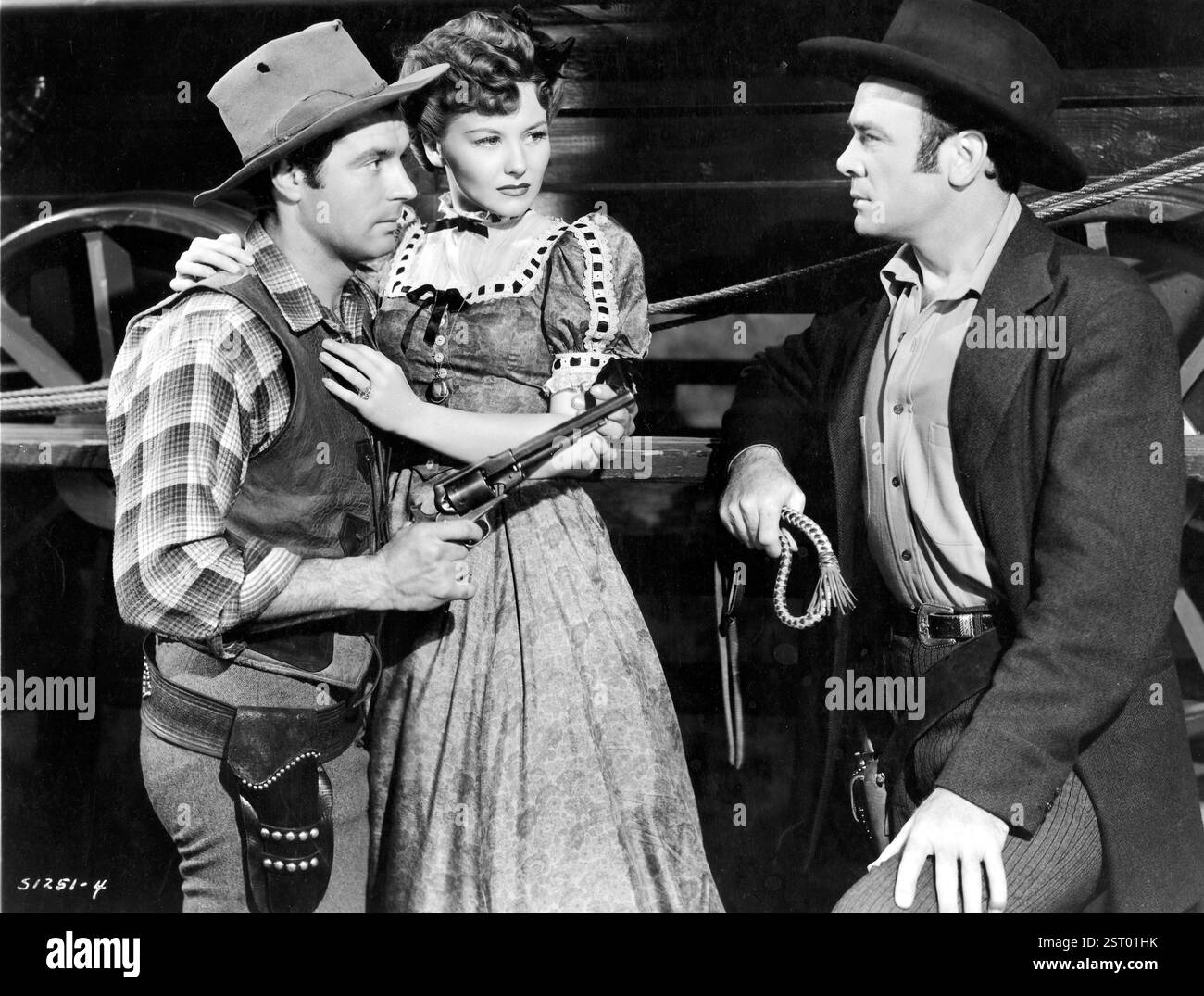 THE OMAHA TRAIL JAMES CRAIG, PAMELA BLAKE, DEAN JAGGER Date: 1942 Stock ...