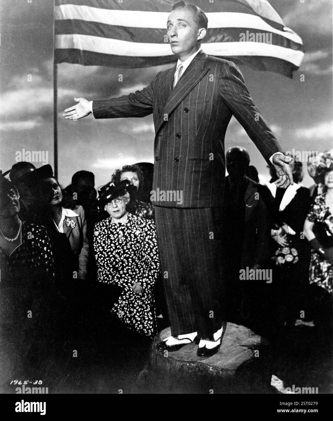 STAR SPANGLED RHYTHM BING CROSBY Date: 1942 Stock Photo - Alamy