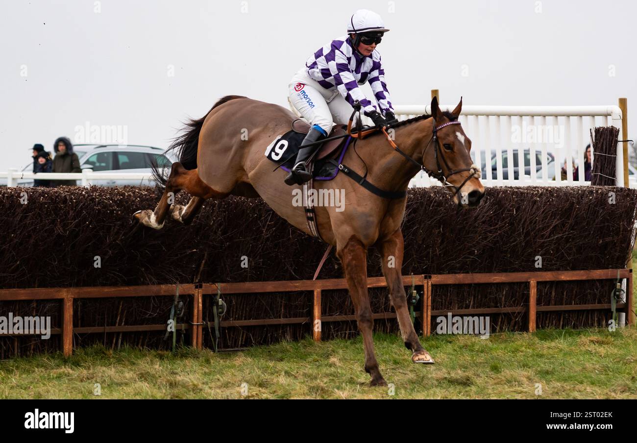 Larkhill , United Kingdom , Sunday 16th February 2025. Viroflay and ...