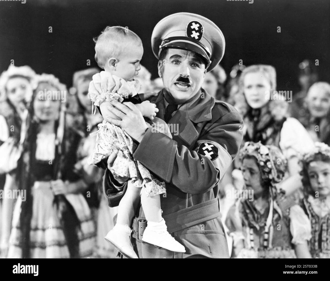 THE GREAT DICTATOR CHARLIE CHAPLIN Date: 1940 Stock Photo - Alamy