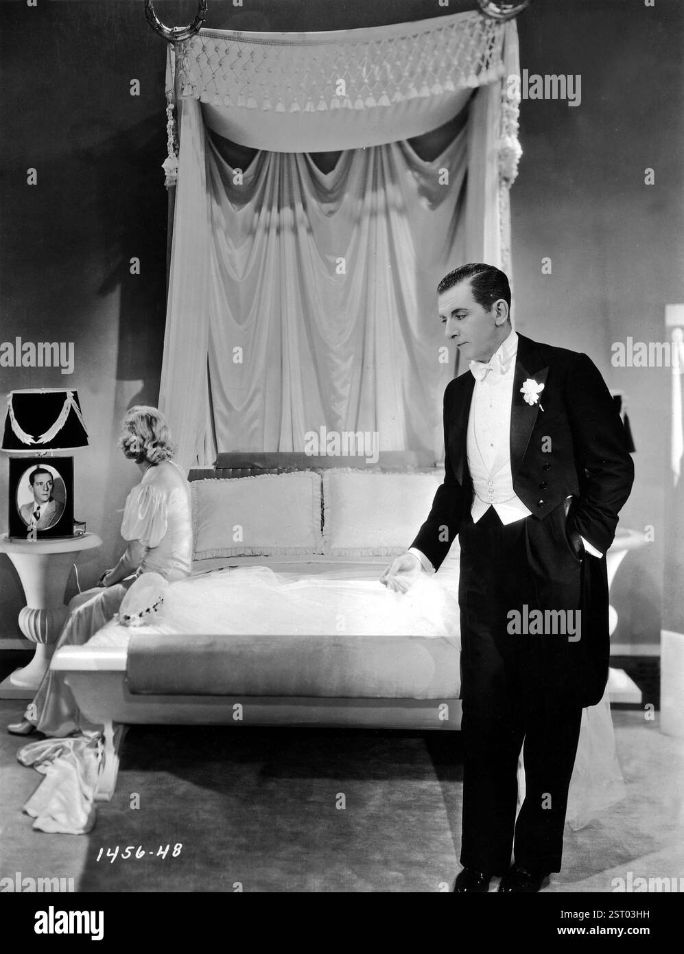 DESIGN FOR LIVING MIRIAM HOPKINS, EDWARD EVERETT HORTON Date: 1933 ...