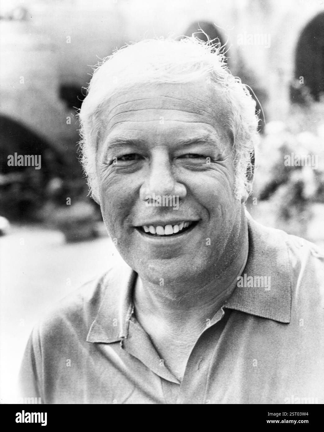 GEORGE KENNEDY American Actor GEORGE KENNEDY Date: 1925 Stock Photo - Alamy
