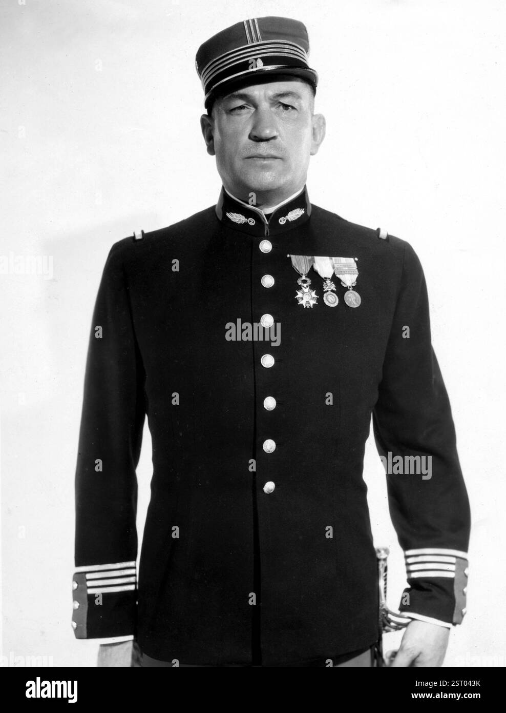 UNDER TWO FLAGS VICTOR MCLAGLAN UNDER TWO FLAGS Date: 1936 Stock Photo ...