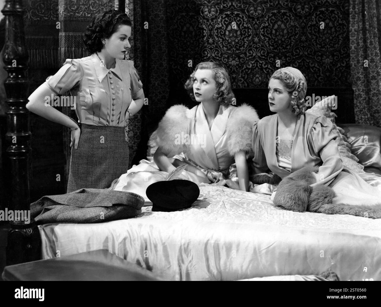 A GIRL MUST LIVE MARGARET LOCKWOOD, LILLI PALMER, RENEE HOUSTON A GIRL ...