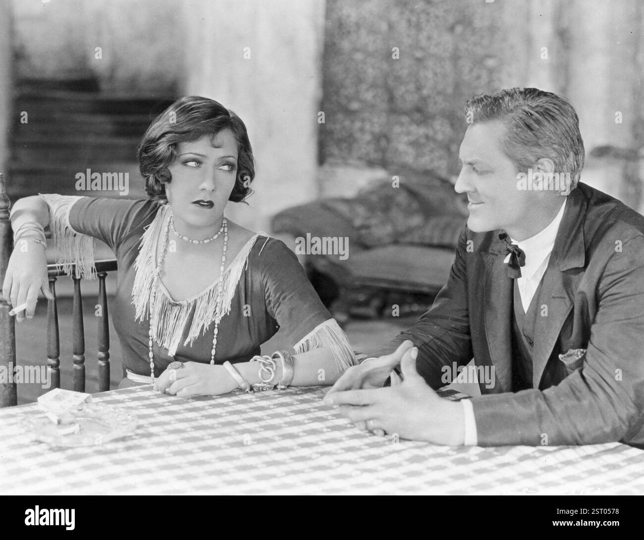 SADIE THOMPSON GLORIA SWANSON, LIONEL BARRYMORE SADIE THOMPSON Date ...
