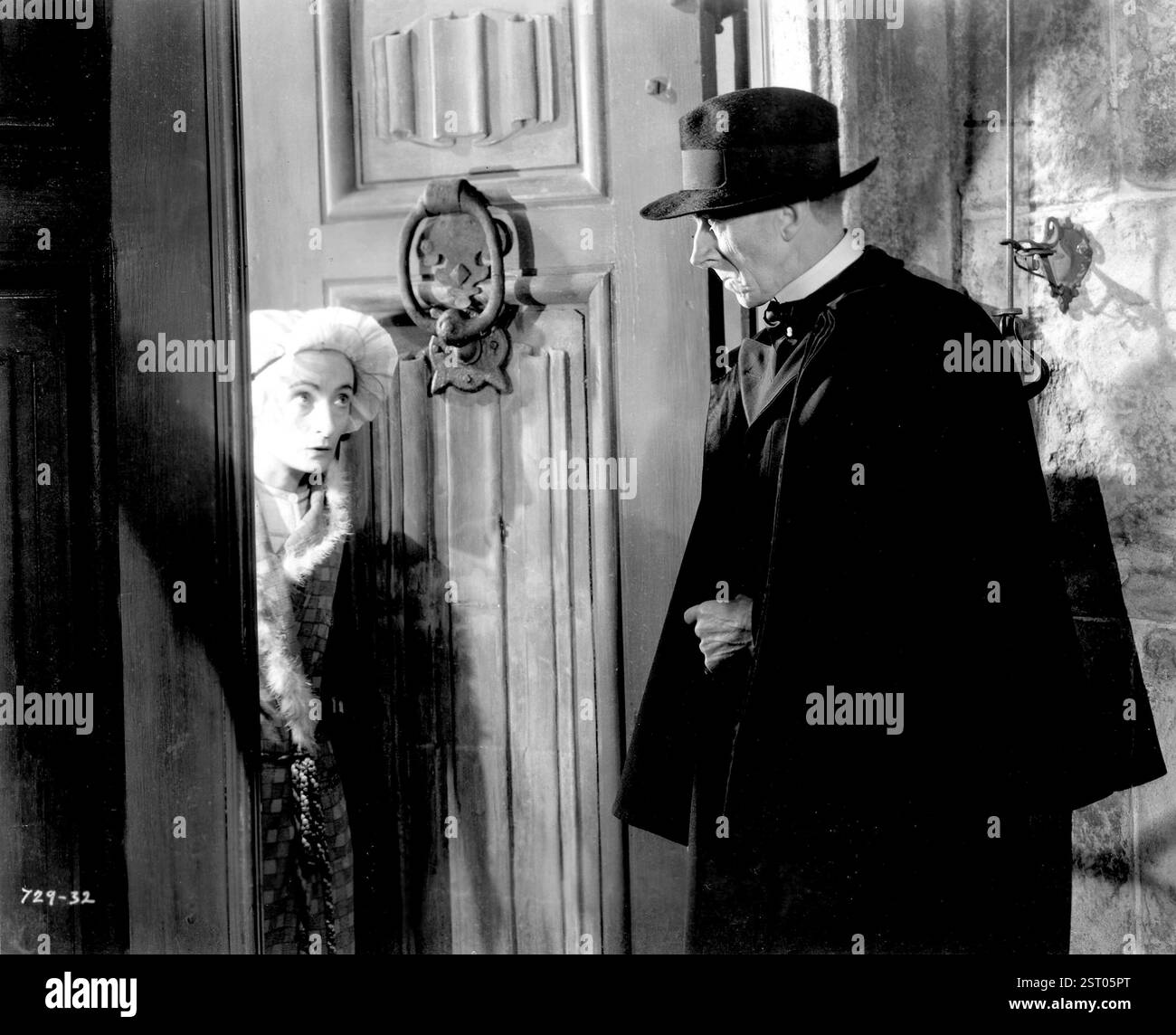 BRIDE OF FRANKENSTEIN [US 1935] UNA O'CONNOR, ERNEST THESIGER BRIDE OF ...