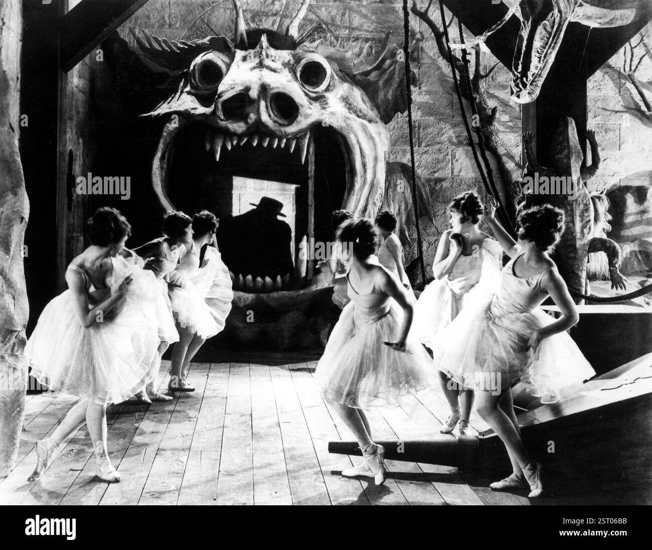 Opera films Black and White Stock Photos & Images - Alamy