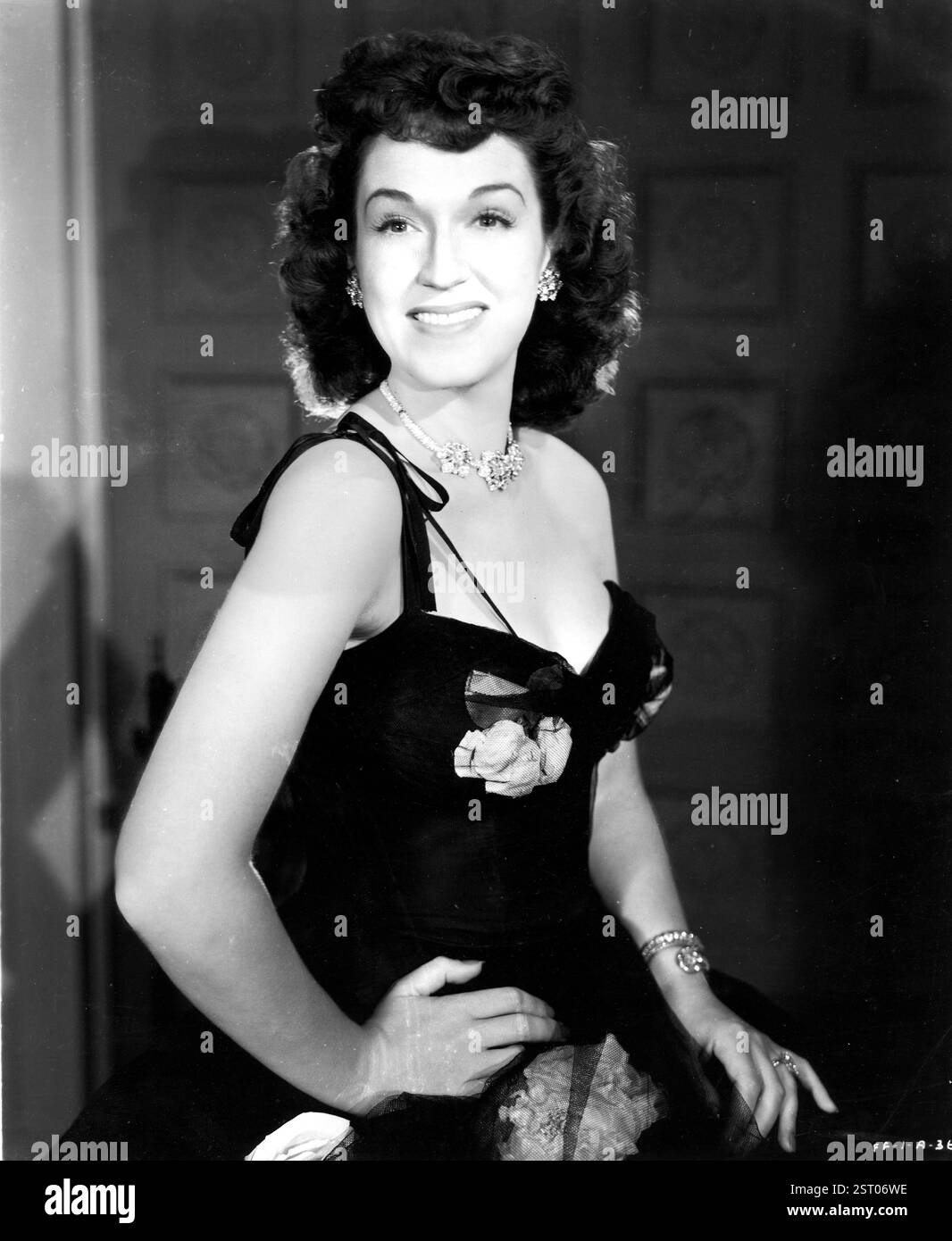 CARNEGIE HALL [US 1947] RISE STEVENS Date: 1947 Stock Photo - Alamy