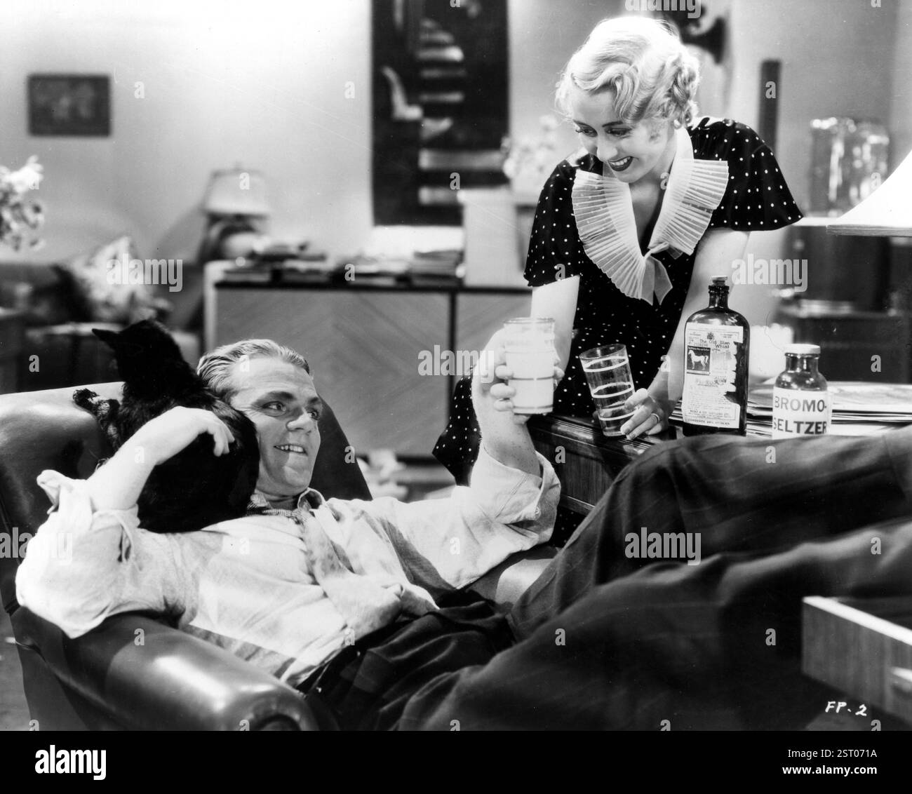 FOOTLIGHT PARADE [US 1933] JAMES CAGNEY, JOAN BLONDELL Date: 1933 Stock ...