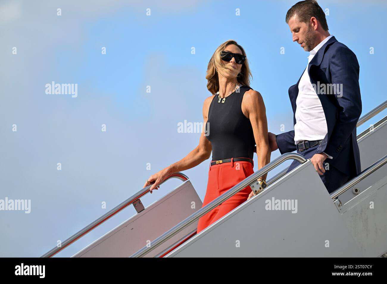 Eric and Lara Trump arrive with President Donald Trump on Air Force One ...