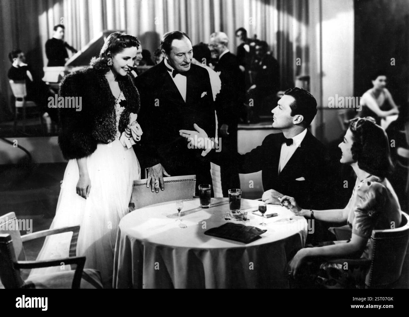 THE GIRL IN 313 [US 1940] FLORENCE ATWILL, LIONEL ATWILL, KENT TAYLOR ...