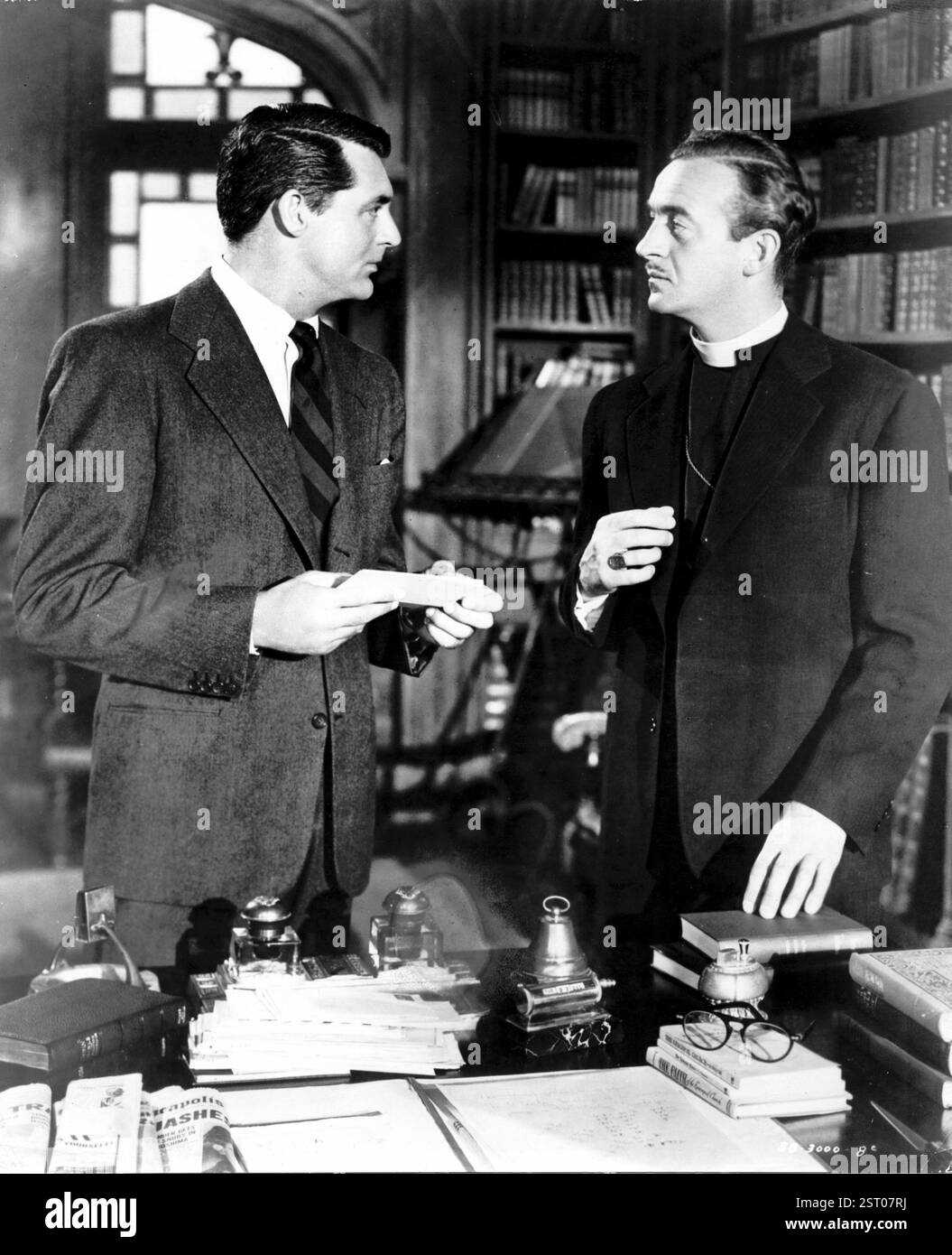 THE BISHOP'S WIFE [US 1947] CARY GRANT, DAVID NIVEN Date: 1947 Stock ...