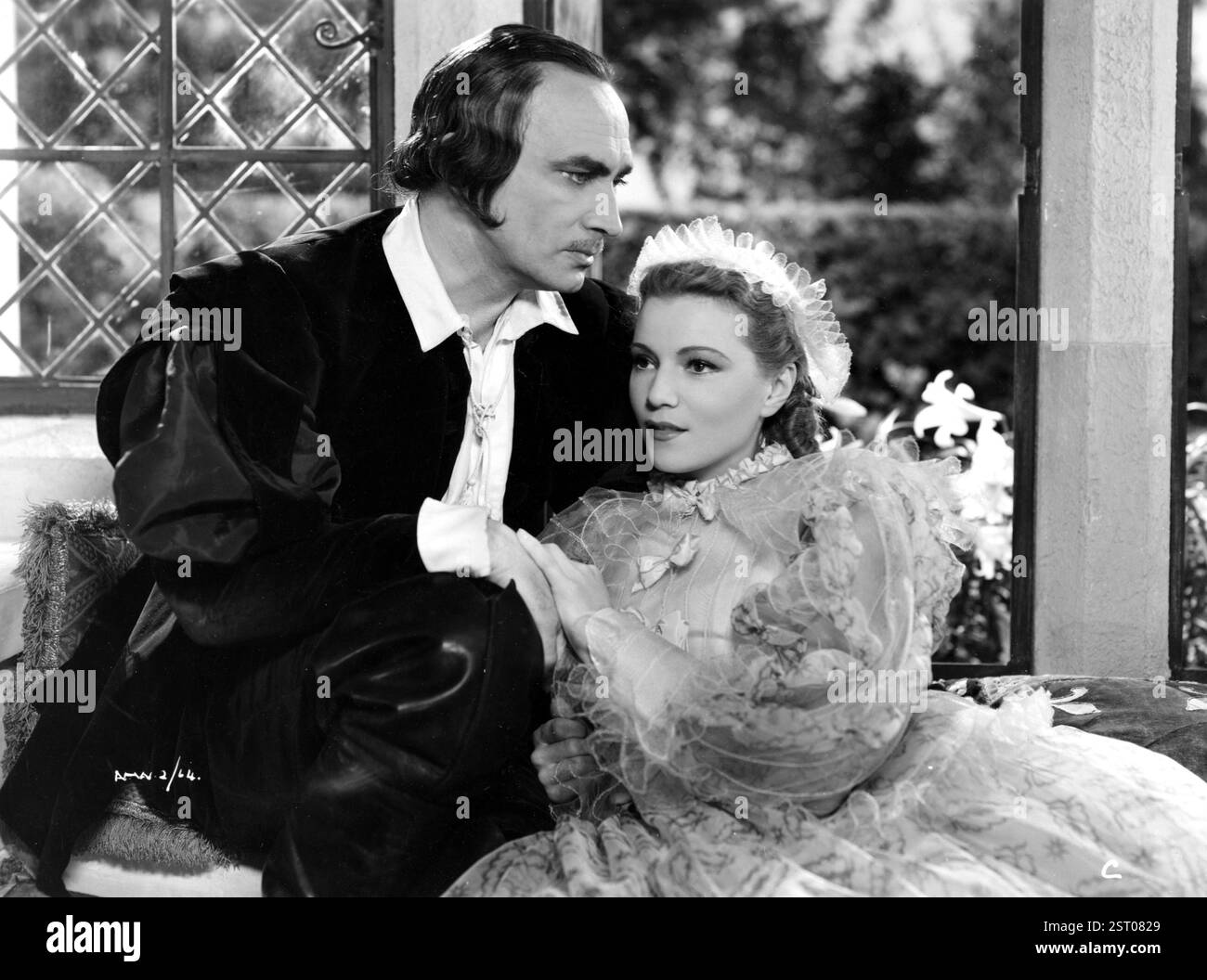 UNDER THE RED ROBE [BR / US 1937] CONRAD VEIDT, ANNABELLE Date: 1937 ...