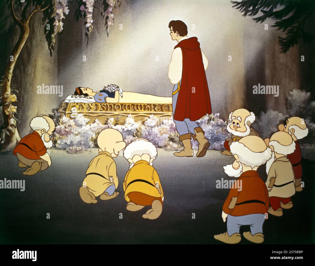 SNOW WHITE AND THE SEVEN DWARFS [US 1937] YOU MUST CREDIT: WALT DISNEY ...