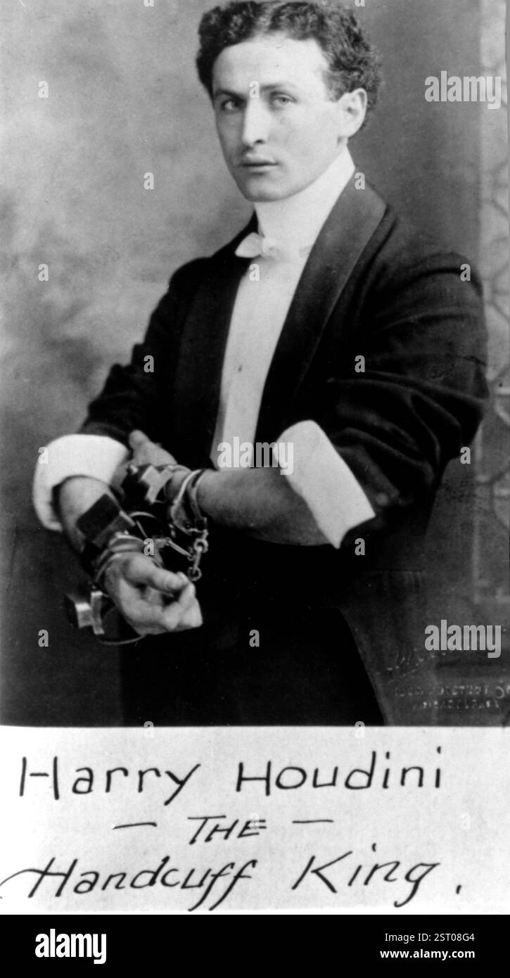HARRY HOUDINI [1874 - 1926] Escapologist, magician, illusionist, stunt ...