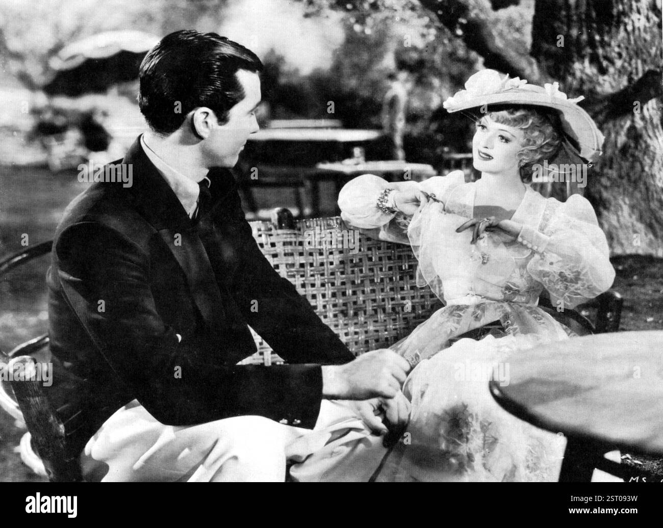 MR SKEFFINGTON [US 1944] BETTE DAVIS Date: 1944 Stock Photo - Alamy