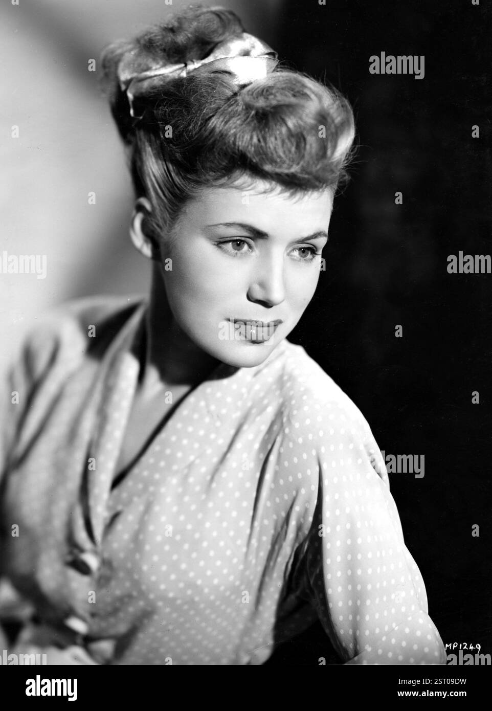VERONICA HURST [b.1931] British actress in 1951 Date: 1931 Stock Photo ...