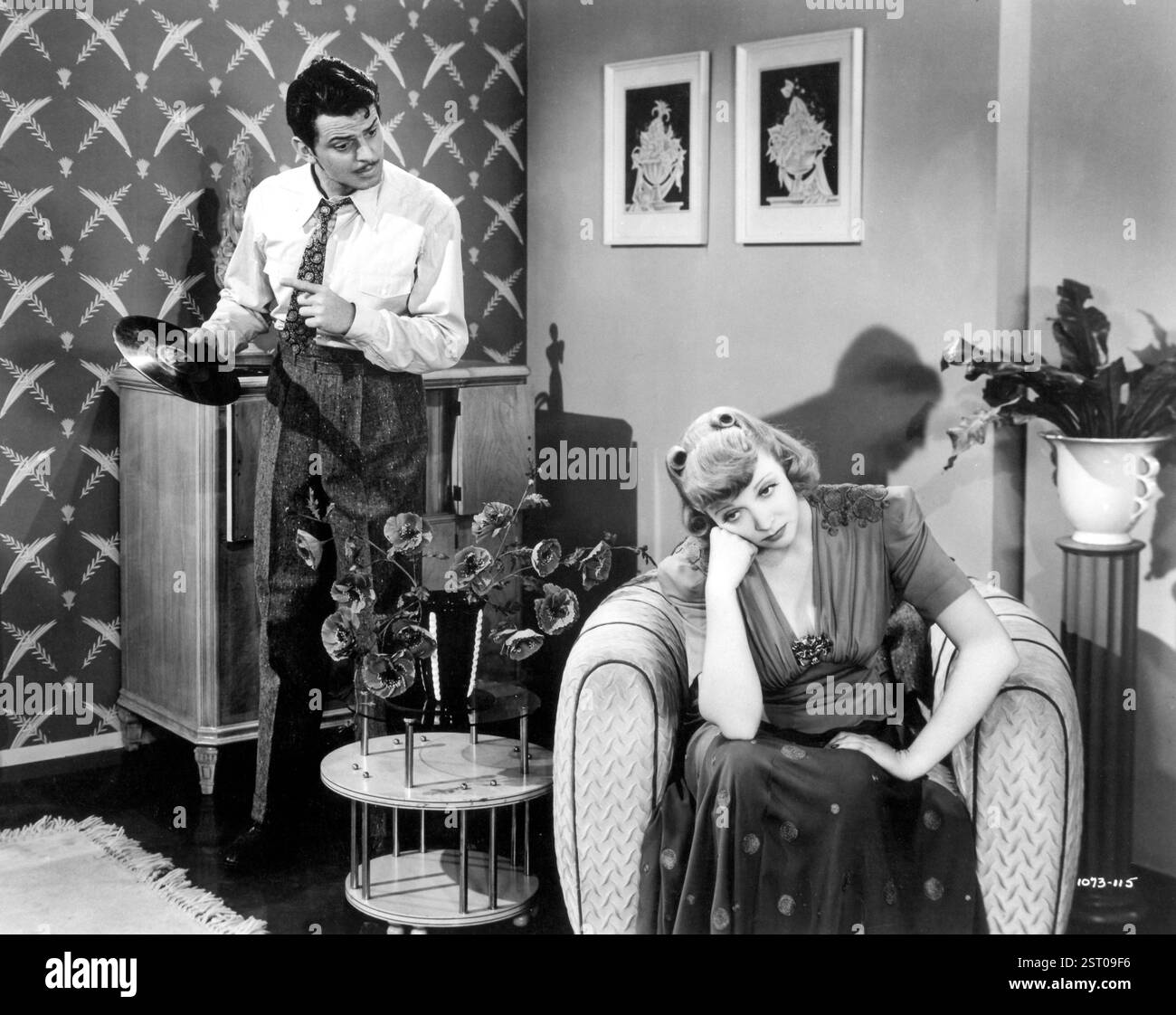 HIRED WIFE [US 1940] JOHN CARROLL, VIRGINIA BRUCE Date: 1940 Stock ...