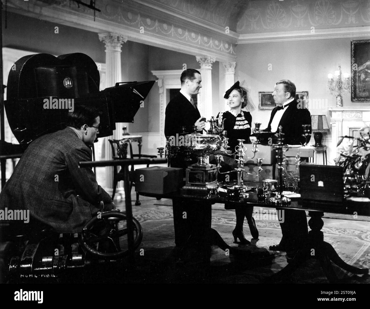 BUSMAN'S HONEYMOON [BR 1940] aka HAUNTED HONEYMOON [US release title ...