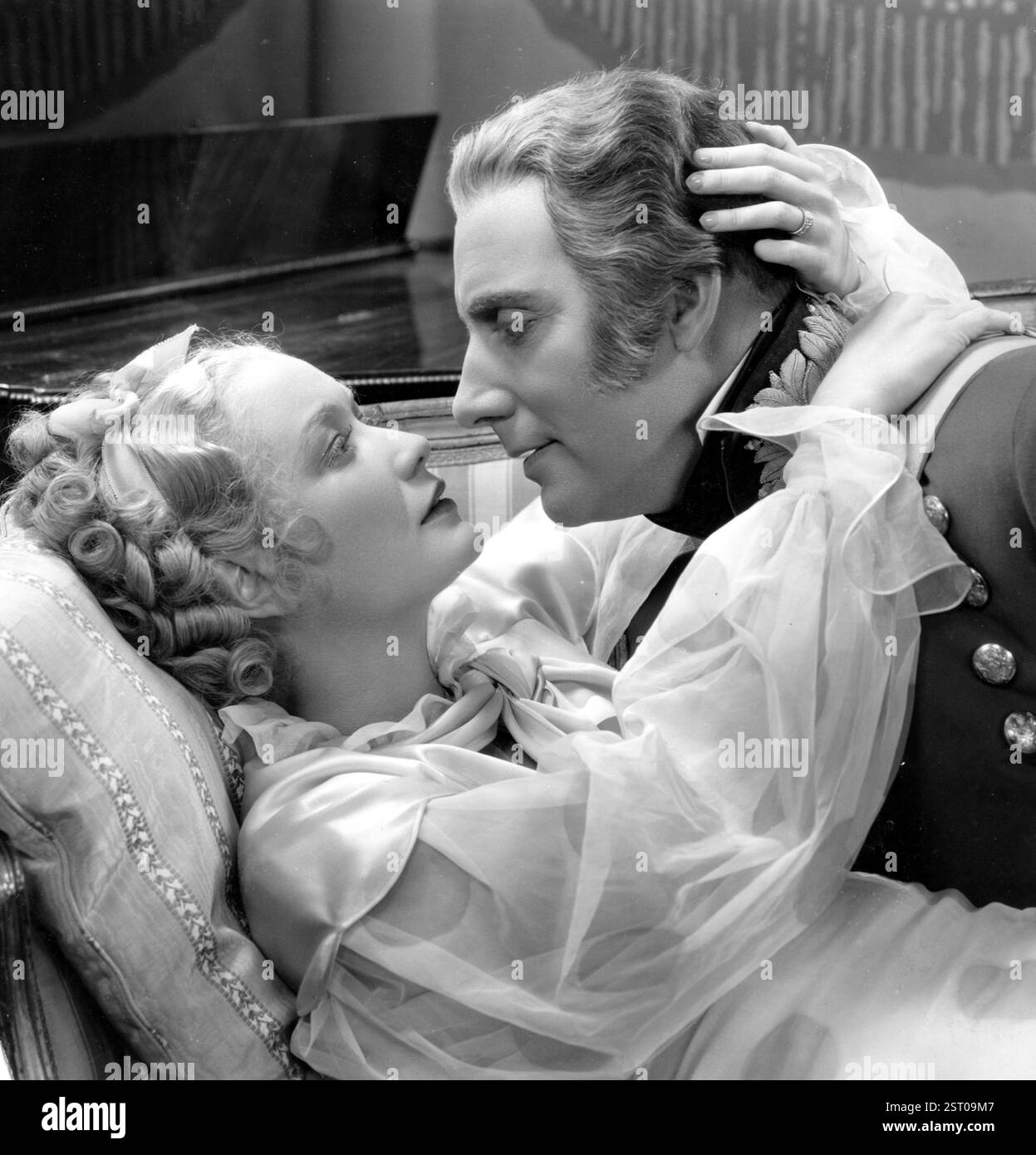 BECKY SHARP [US 1935] MIRIAM HOPKINS as Becky Sharp, ALAN MOWBRAY as ...