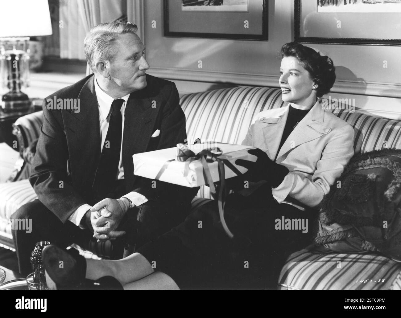 ADAM'S RIB [US 1949] SPENCER TRACY, KATHARINE HEPBURN Date: 1949 Stock Photo - Alamy