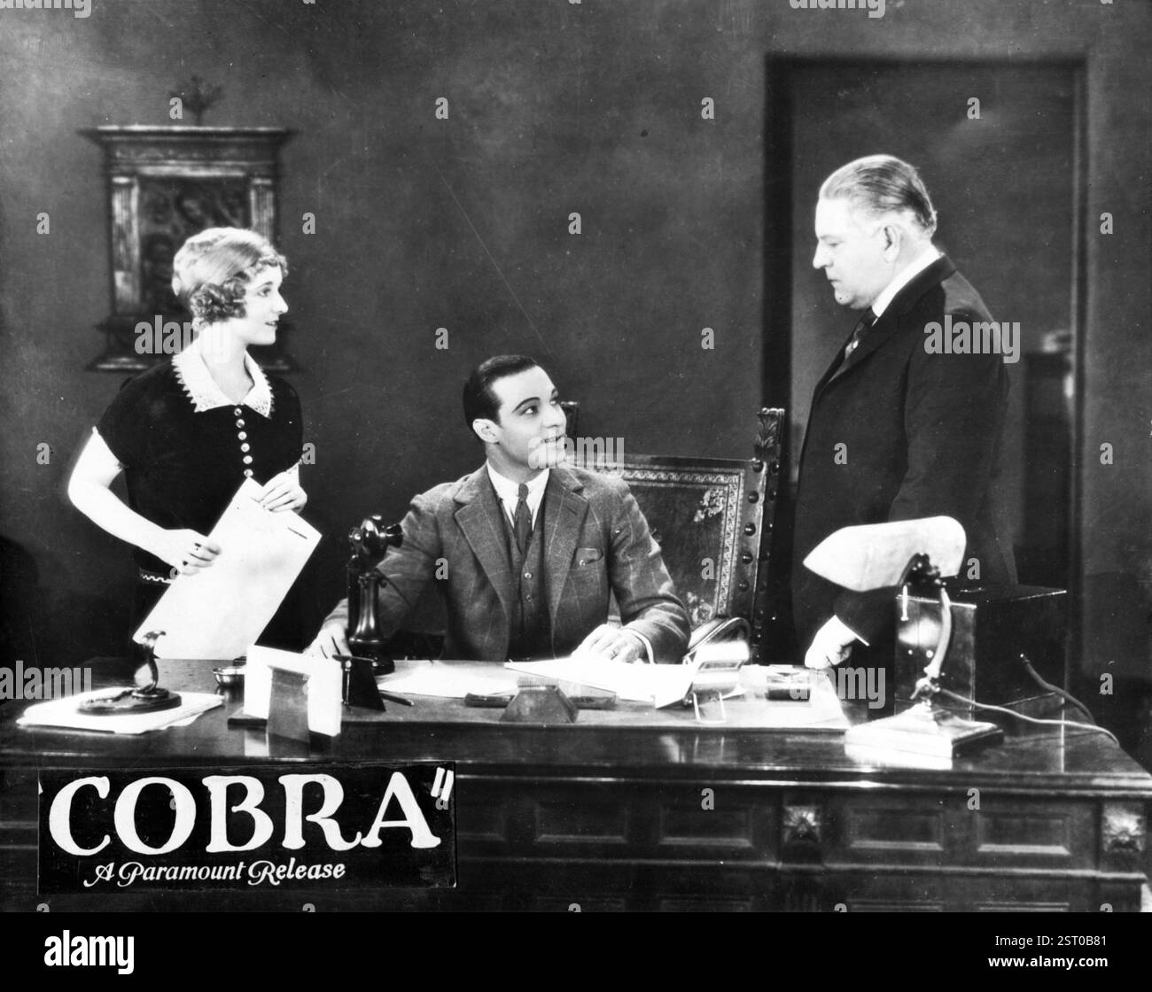 Rudolph valentino 1925 Black and White Stock Photos & Images - Alamy