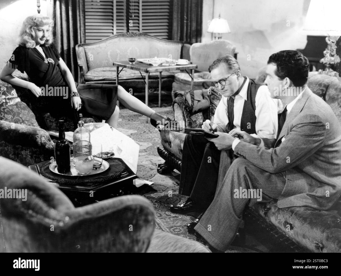 DOUBLE INDEMNITY [US 1944] BARBARA STANWYCK, TOM POWERS, FRED MACMURRAY ...