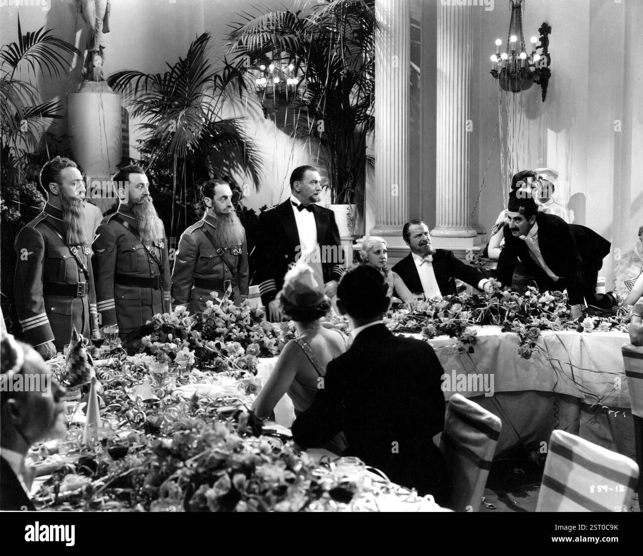 A NIGHT AT THE OPERA [US 1935] SIG RUMAN [centre], GROUCHO MARX [far ...