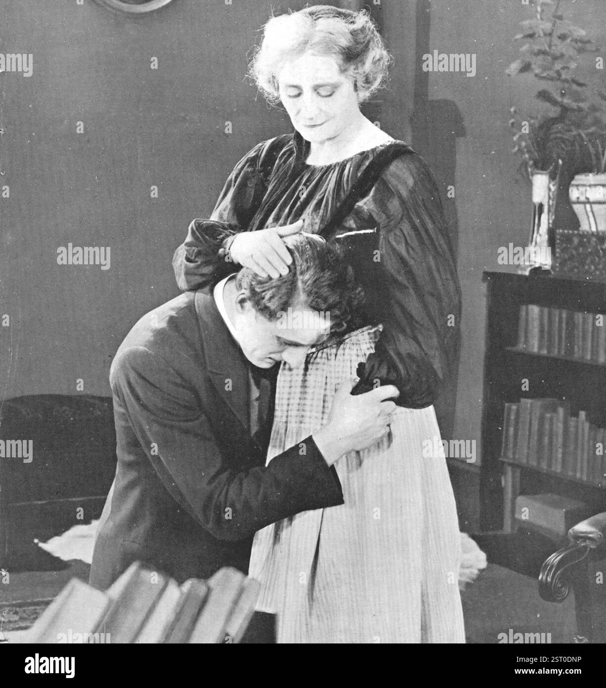 THE PRODIGAL SON [BR 1923] HENRY VICTOR, ADELINE HAYDEN-COFFIN Date: 1923 Stock Photo - Alamy