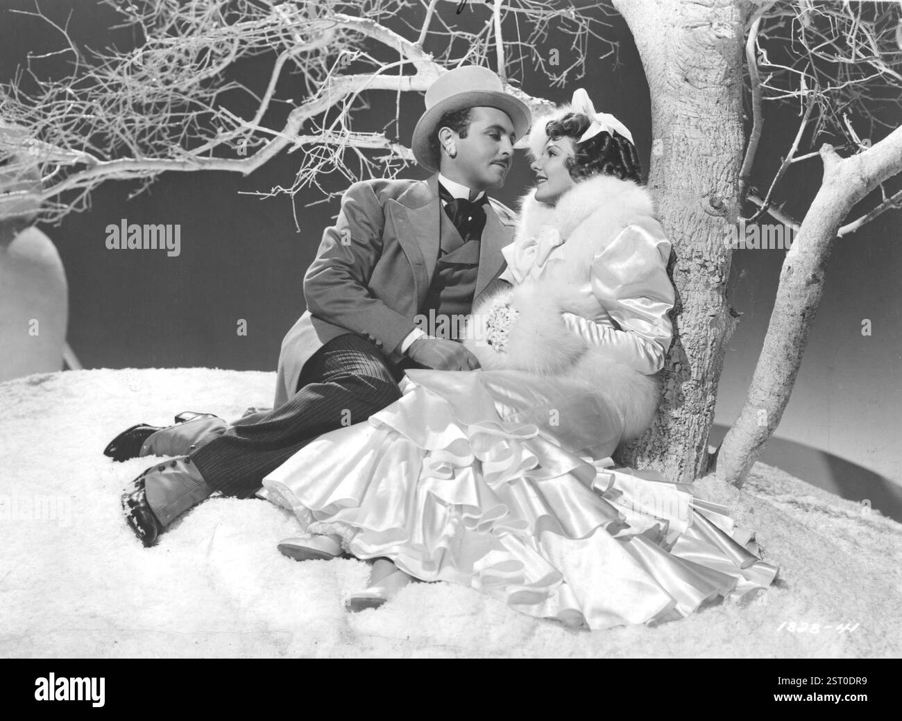 THE GREAT VICTOR HERBERT [US 1939] ALLAN JONES, MARY MARTIN Date: 1939 ...
