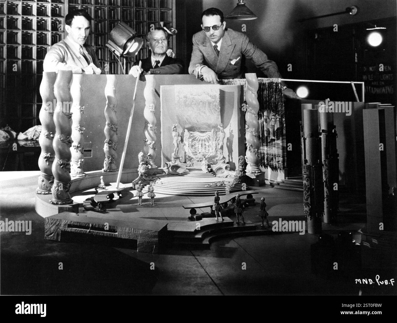 Midsummer night's dream 1935 Black and White Stock Photos & Images - Alamy