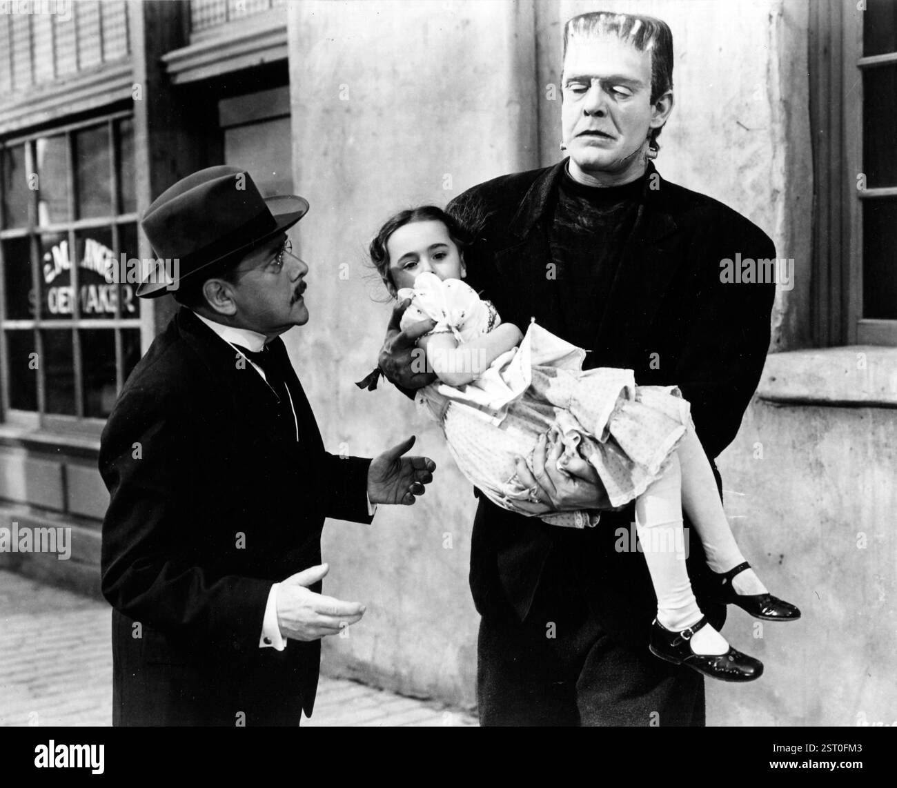 THE GHOST OF FRANKENSTEIN [US 1942] [?], LON CHANEY JR as The Monster, JANET ANN GALLOW Date ...