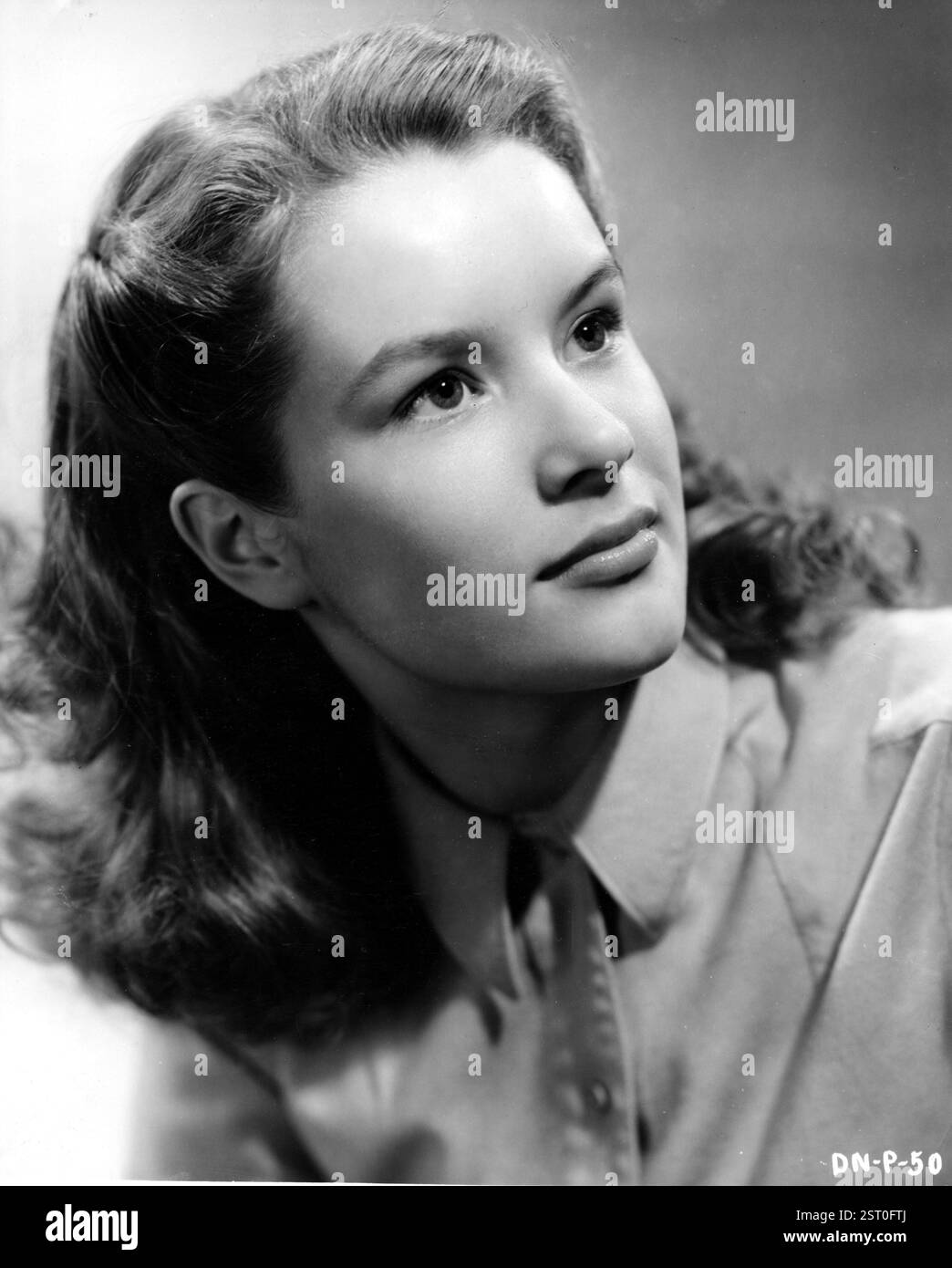 DEAD OF NIGHT [BR 1945] SALLY ANN HOWES Date: 1945 Stock Photo - Alamy
