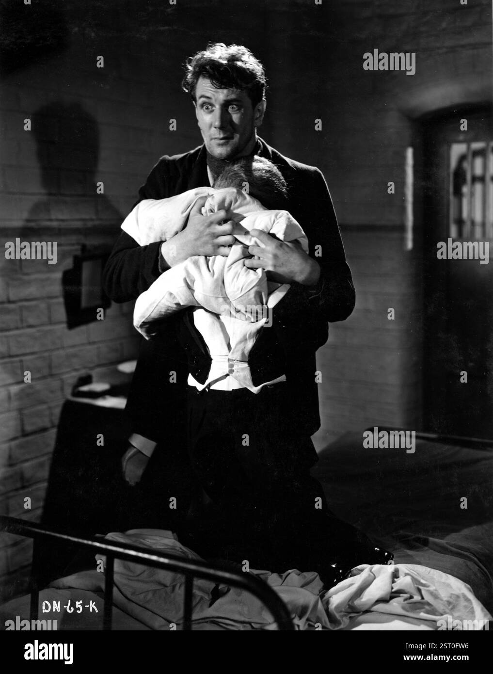 DEAD OF NIGHT [BR 1945] MICHAEL REDGRAVE Date: 1945 Stock Photo - Alamy