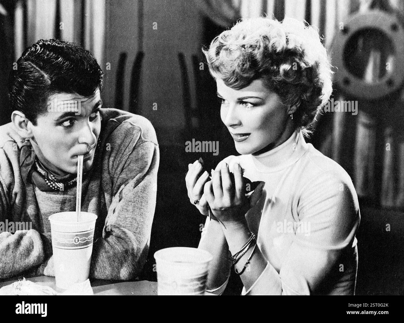 NEVER FEAR [US 1949] KEEFE BRASSELLE, SALLY FORREST Date: 1949 Stock ...